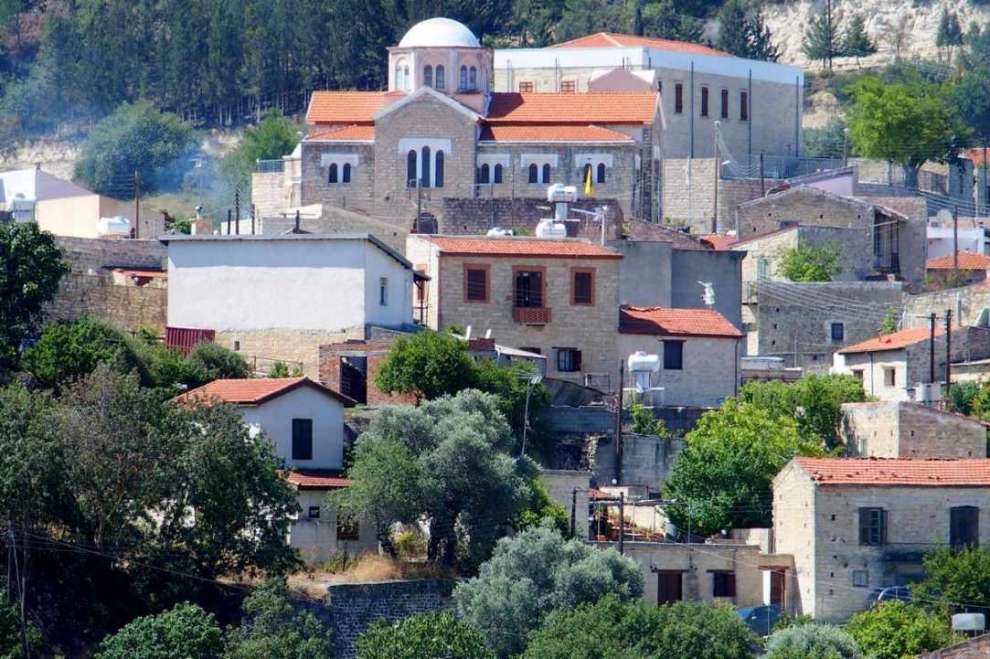 Το χωριό Δορά Λεμεσού - Γραφικά δρομάκια, αναπαλαιωμένα σπίτια ...