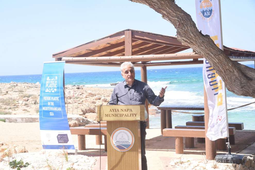 Η παραλία Αμμος του Καμπούρη είναι η πρώτη παραλία Χωρίς Πλαστικά στην ...