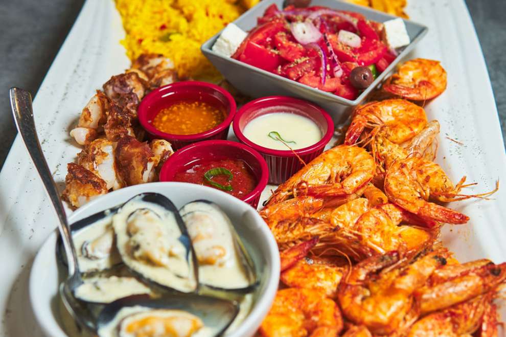 Enjoy delicious juicy prawns and more! - Experience the addictive taste
