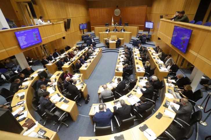 Εγκρίθηκε ο κρατικός προϋπολογισμός του 2023 - υπερψήφιση του από 29 ...