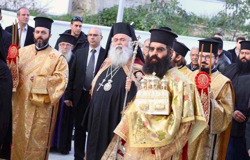 Τα νέα του καθήκοντα ανέλαβε και επίσημα ο Αρχιεπίσκοπος Νέας ...